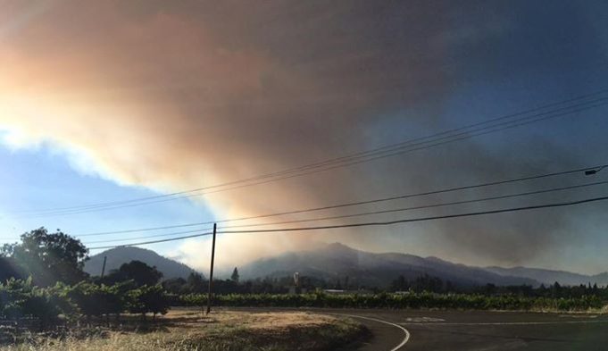 VIDEOS: Grade Fire now 900 acres and 10% contained, evacuations in ...