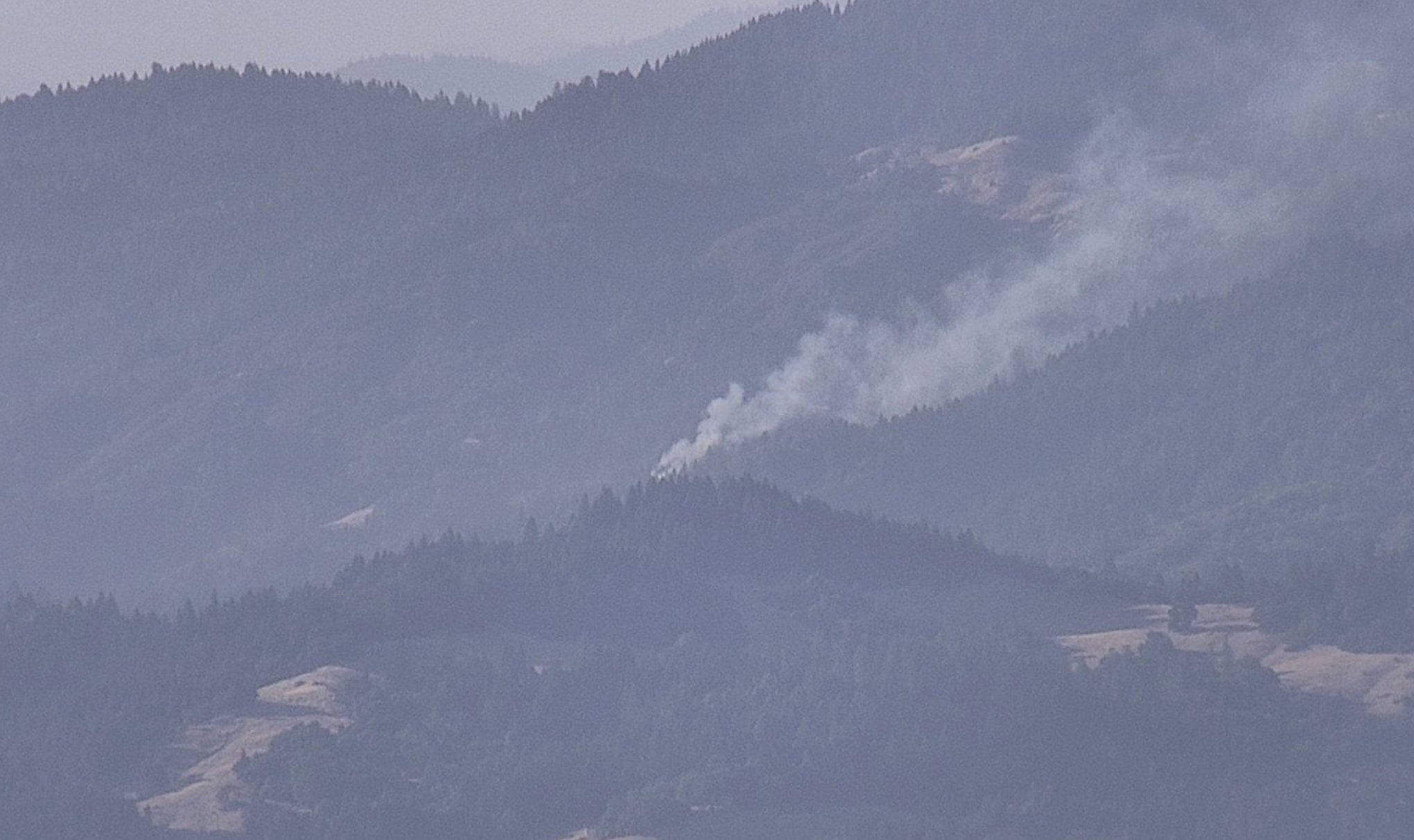 Fire crews responding to “Ryan” fire north of Willits (updated 7:34 p.m ...