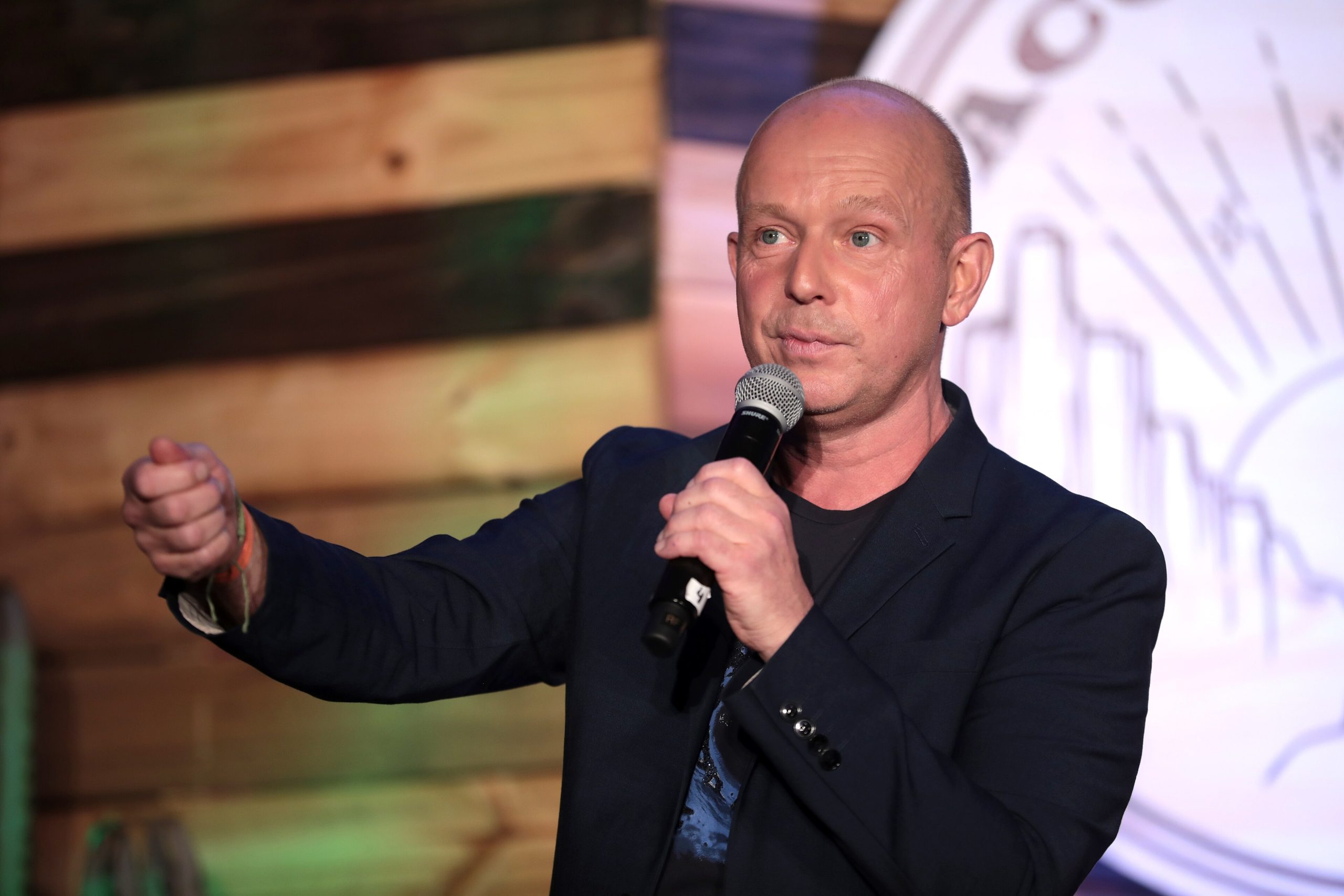 Republican Steve Hilton leads California governor fundraising as large ...